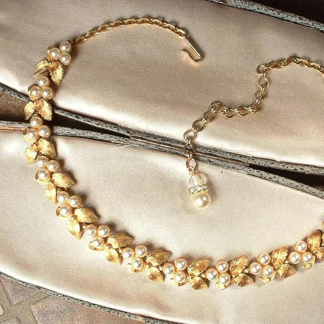 CHAREL Vintage Gold Ivory Glass Pearl Necklace, Bridal Leaf Link ...