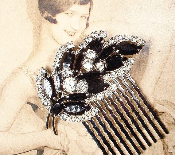 Vintage Hair Comb Drawing