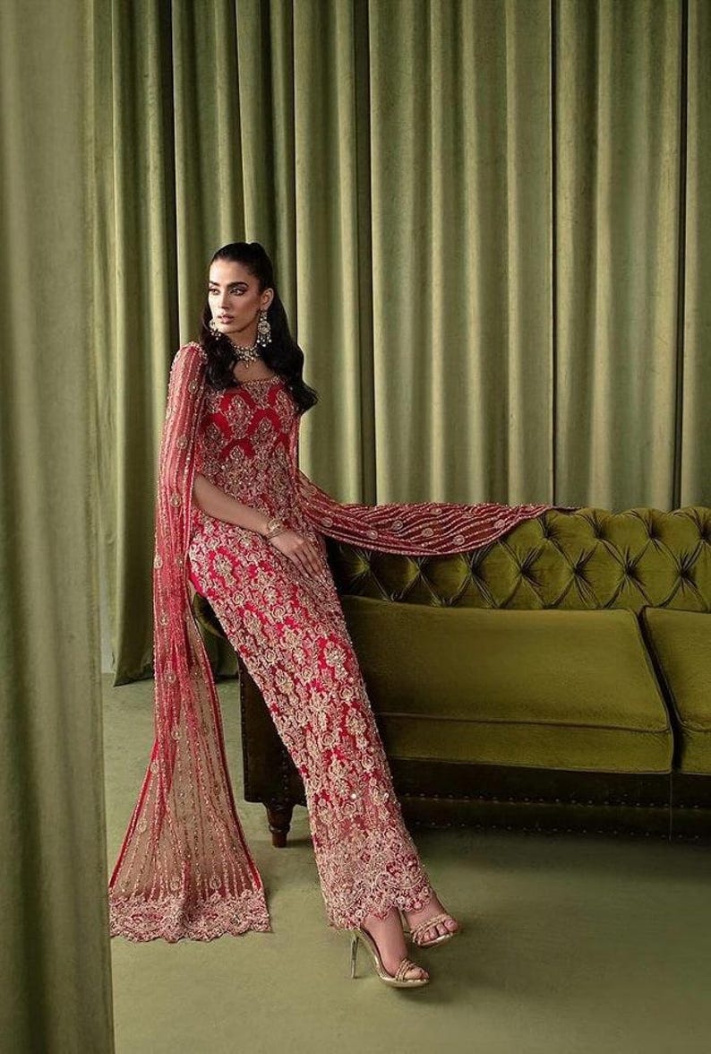 Bridal Lehenga Choli - Red Golden Fancy Lahangha for Mehndi | Trendy ...