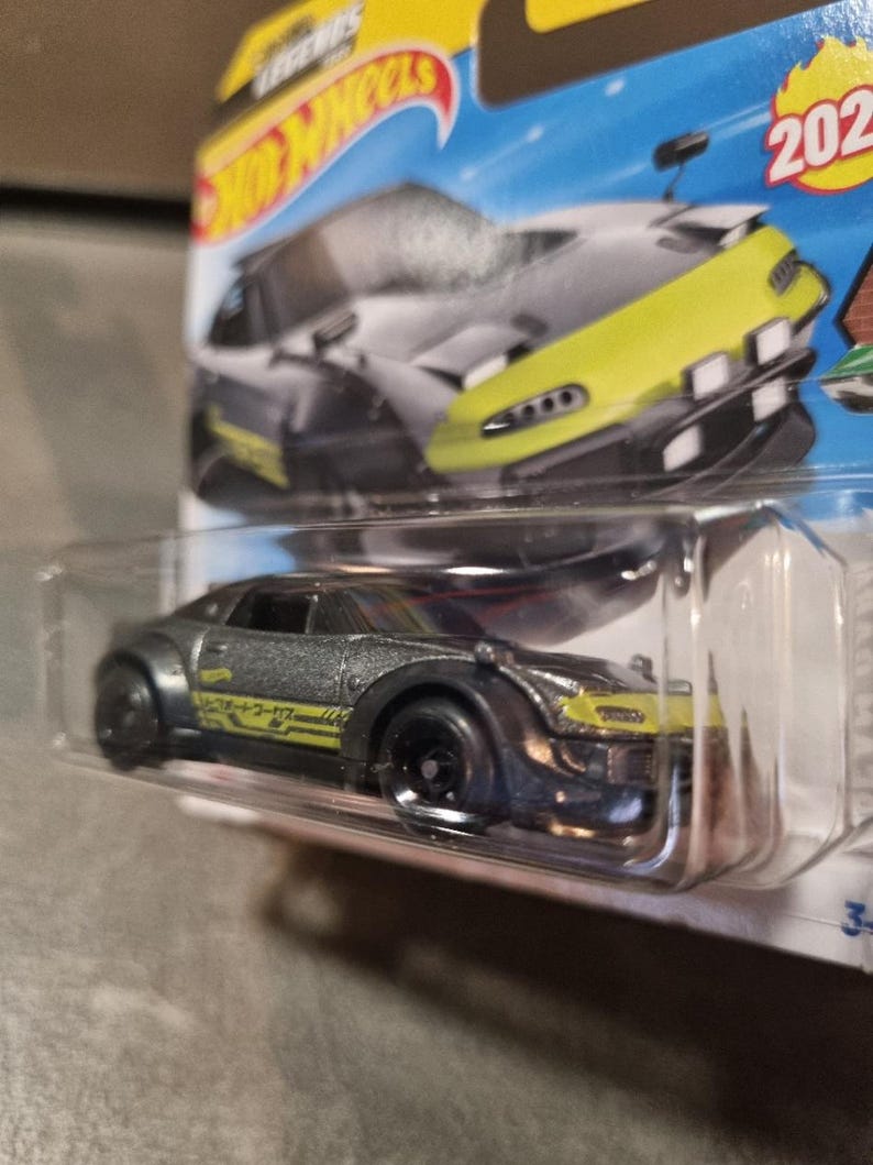 Hot Wheels Mazda MX-5 Miata - Legends Tour 2025 - HW Dream Garage - 1: ...