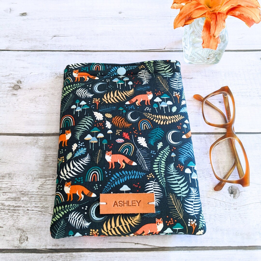 E-reader Padded Case With a Personalized Leather Name Tag, Kindle Case ...