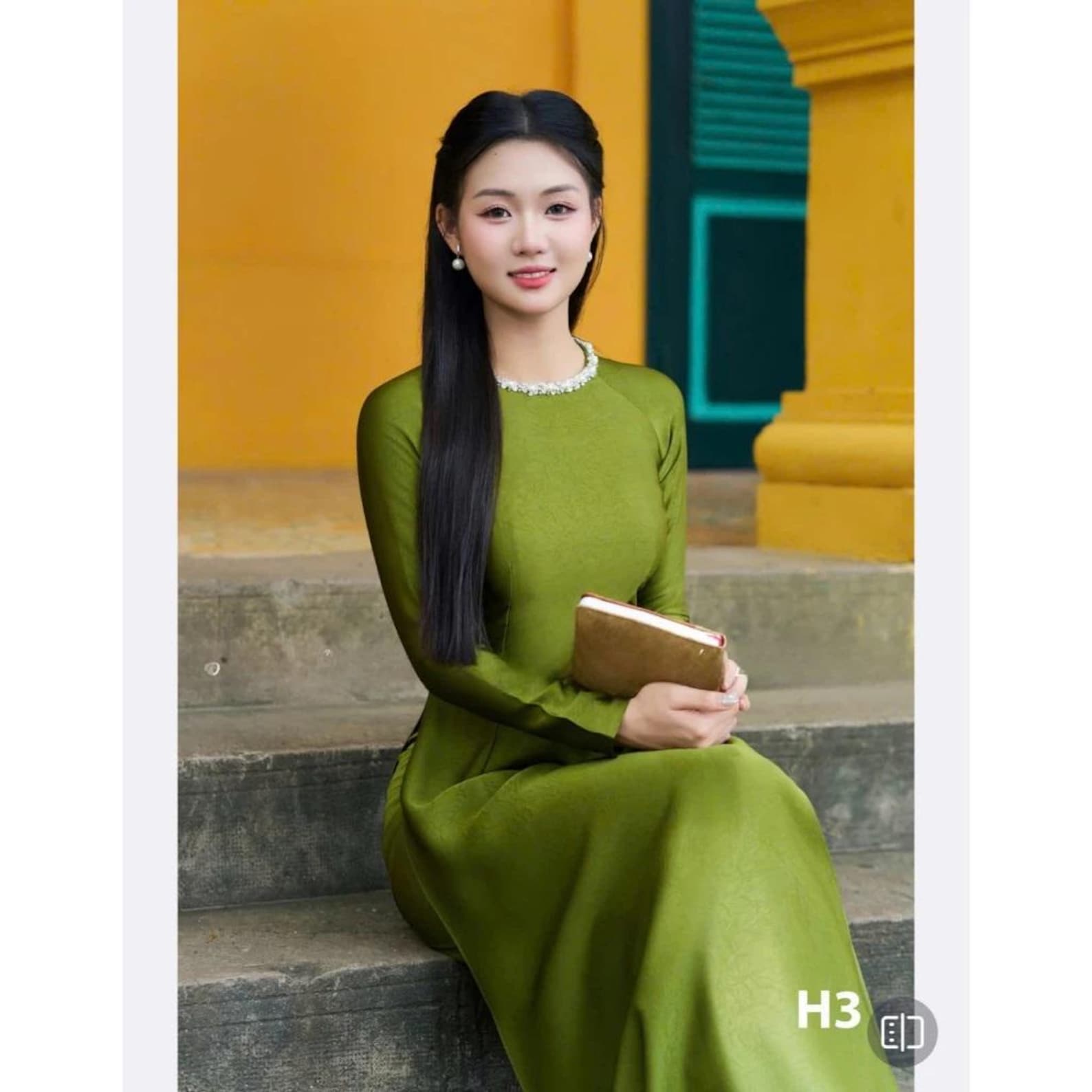 Pre-made Ao Dai Viet Nam, Modern Vietnamese Ao Dai, Silk, Green Dress ...