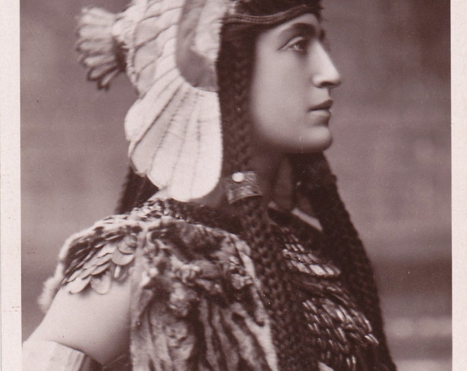 British Edwardian Stage Actress Constance Collier as Cleopatra..circa ...