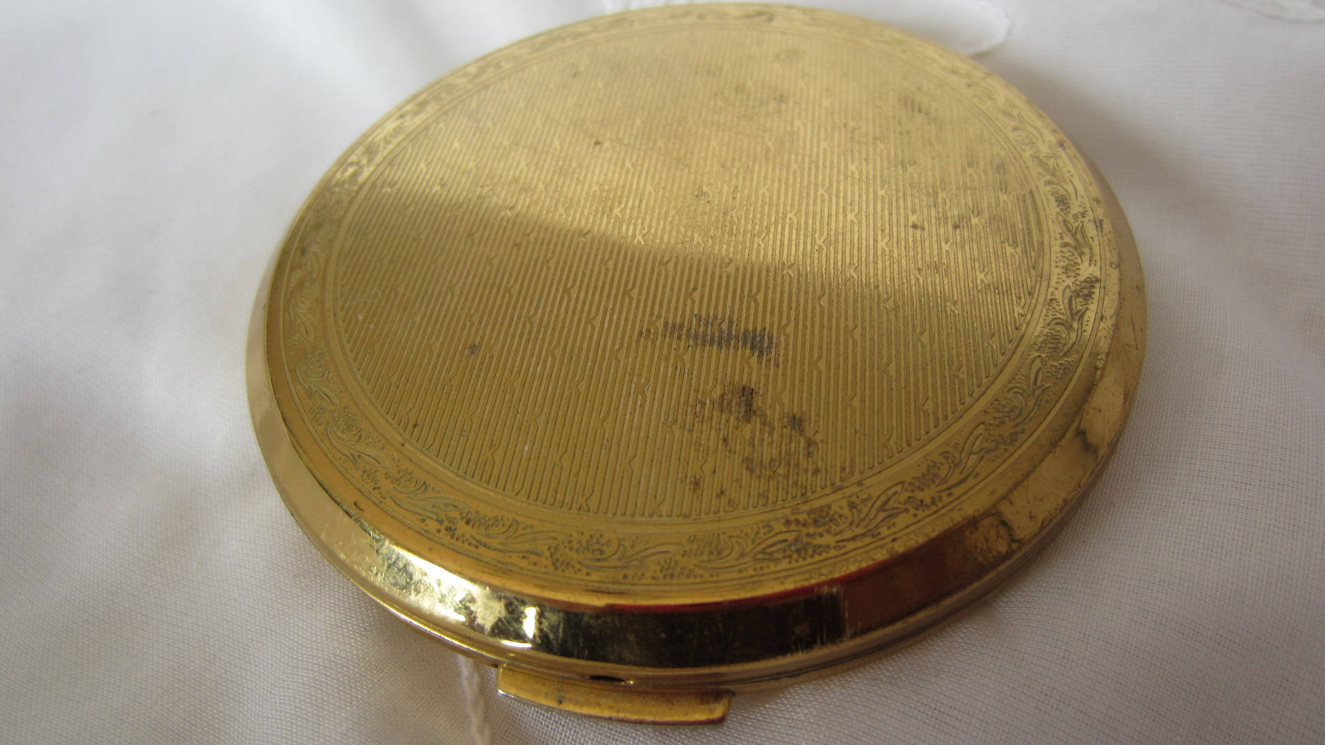Stratton Compact Vintage With Gold Design Make up Case Hand - Etsy