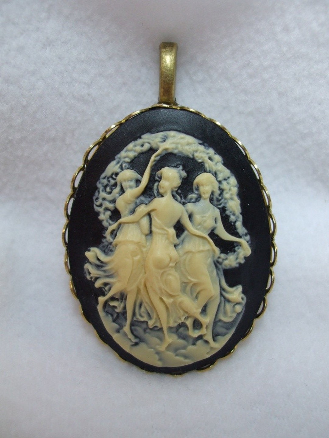 Agatha Harkness Cameo Pendant/brooch Mythological Three Graces, Sisters ...
