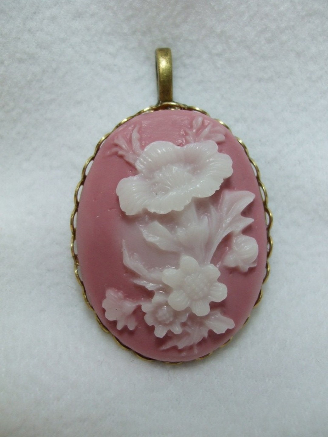 Mauve Flower Cameo Necklace, Vintage Style Pendant - Etsy