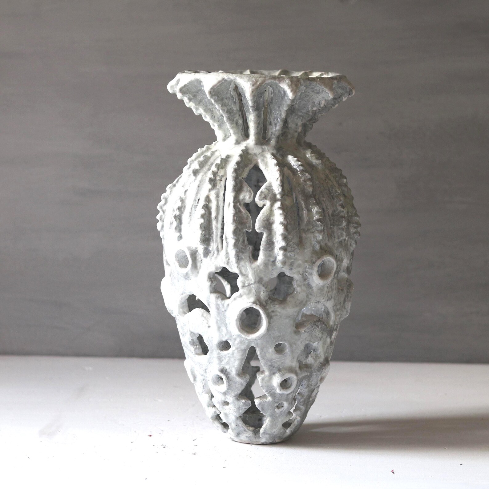Hand-carved Palm Tree Ceramic Lantern Vase: Scenic Shadow Night Light ...