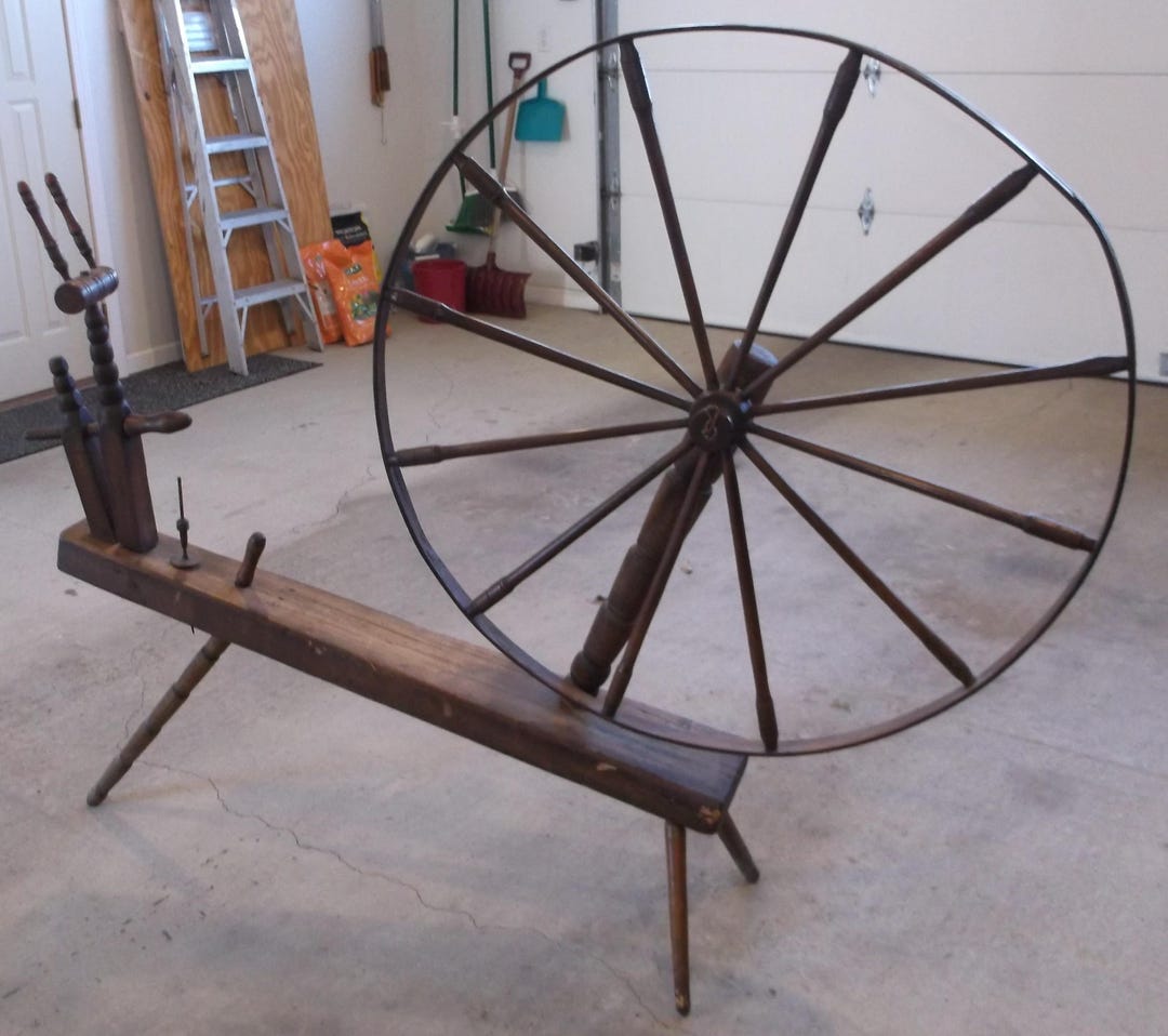 Antique Colonial Style Spinning Wheel - Etsy