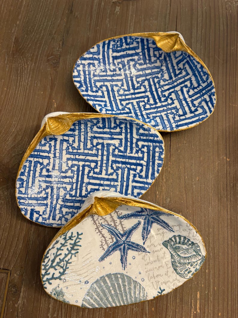 Decoupage Clam Shell Ring Dish: Coastal Decor Blue White Decor With ...