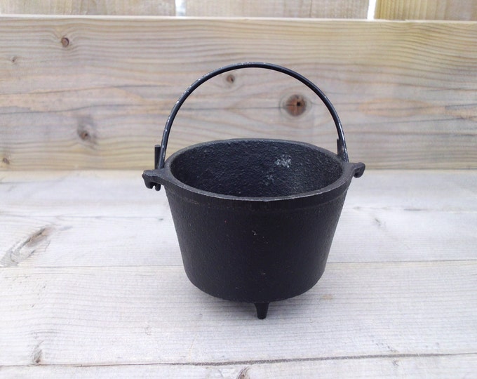 Vintage Mini Cast Iron Cauldron, Canada Forge Cast Iron, Witches ...