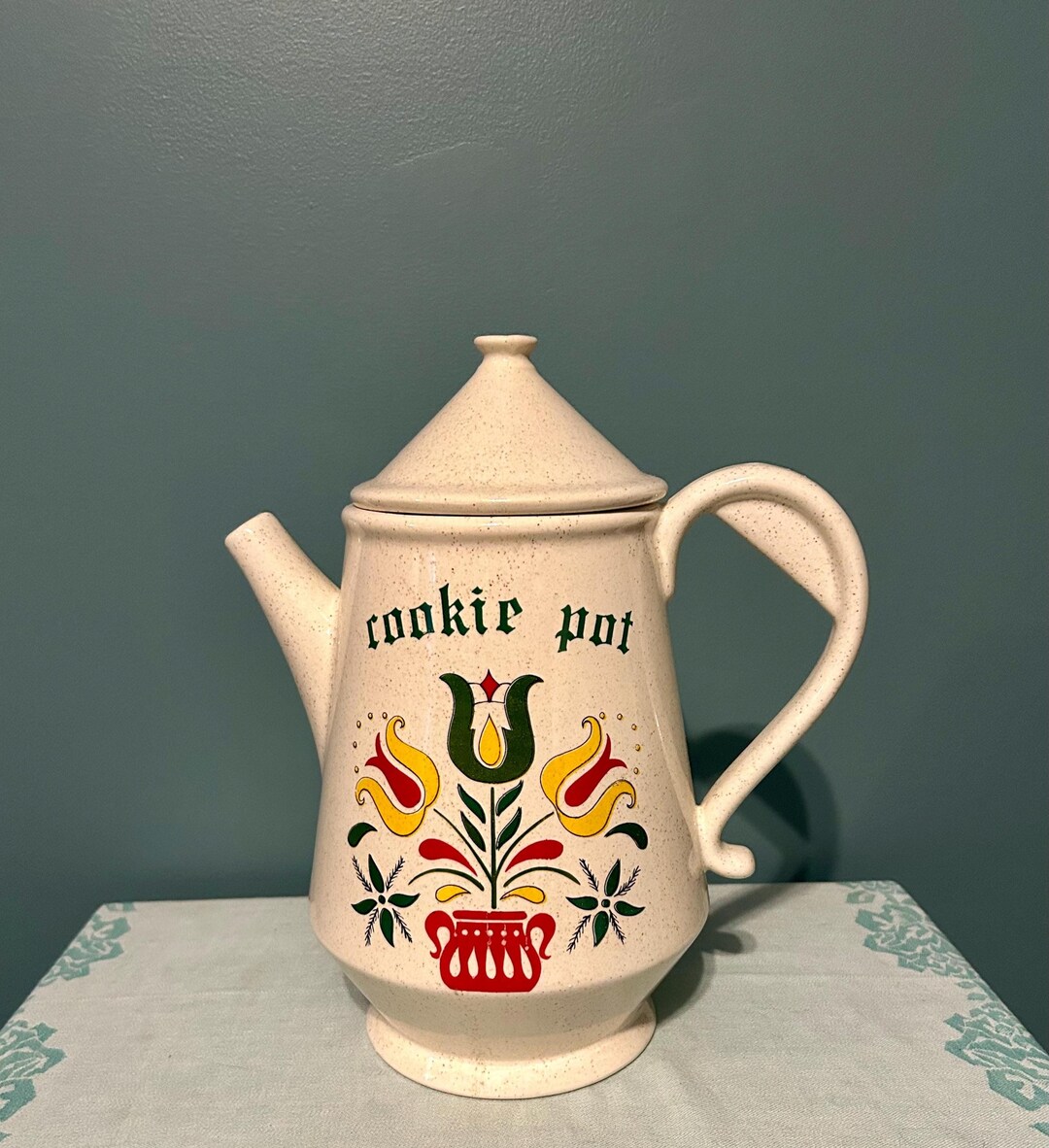Vintage 1970s Mccoy Cookie Pot, PA Dutch Tulip Design, Cream Speckled ...