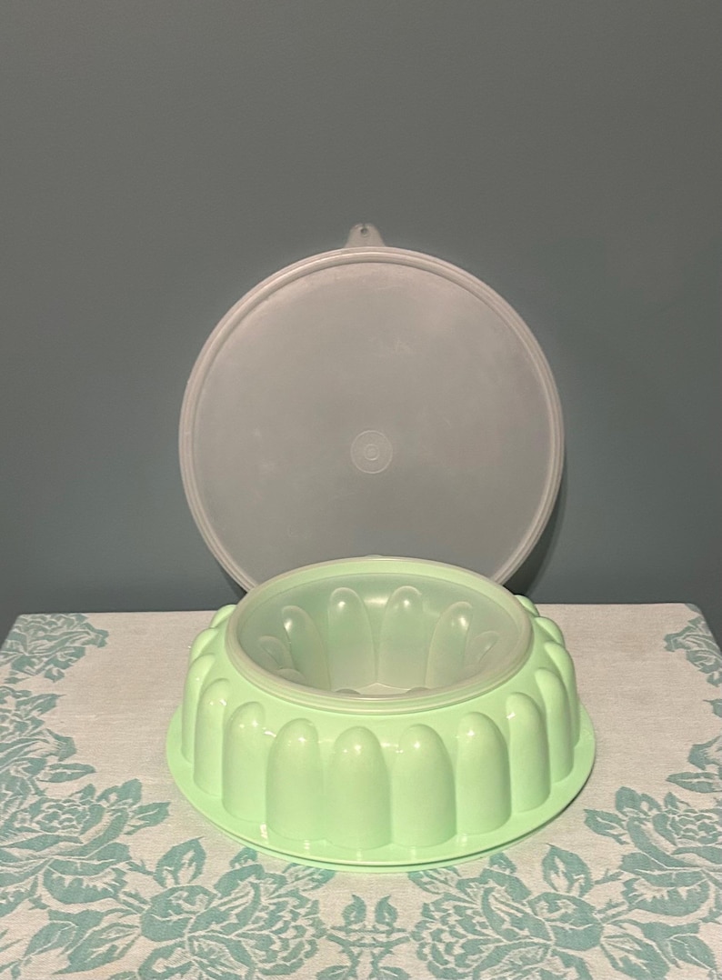 Vintage Tupperware Jel-ring Mold | Mint Green 3 Piece Set | Jello ...