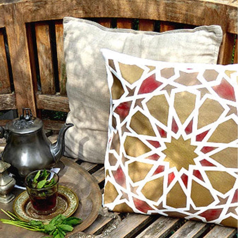 Capture the Dazzling Light of Islamic Patterns for Walls, Canvas ...
