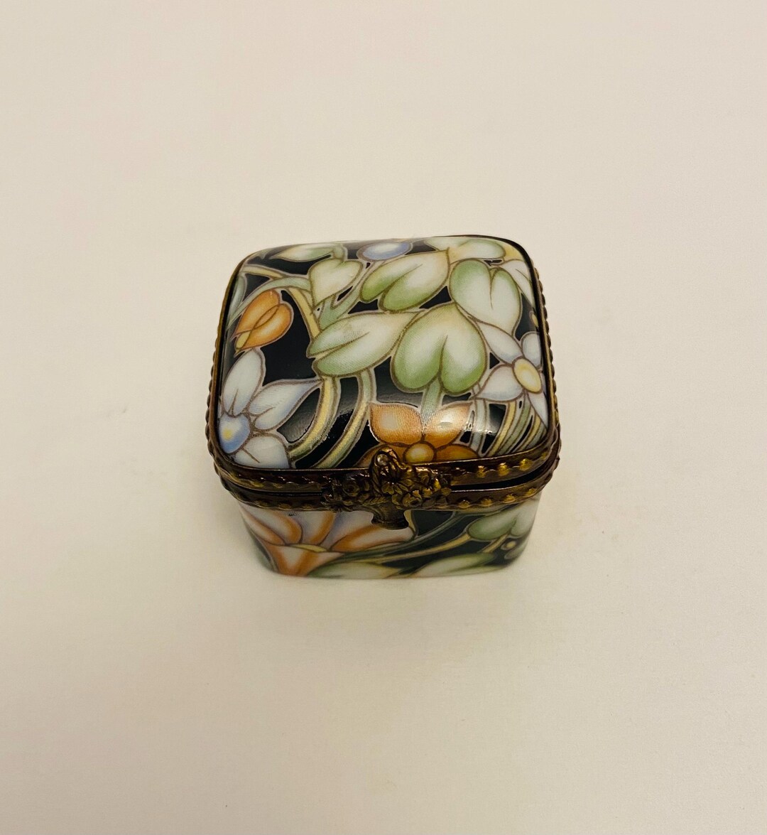 Vintage Limoges France Hand Painted Floral 1.25” Miniature Trinket Box ...