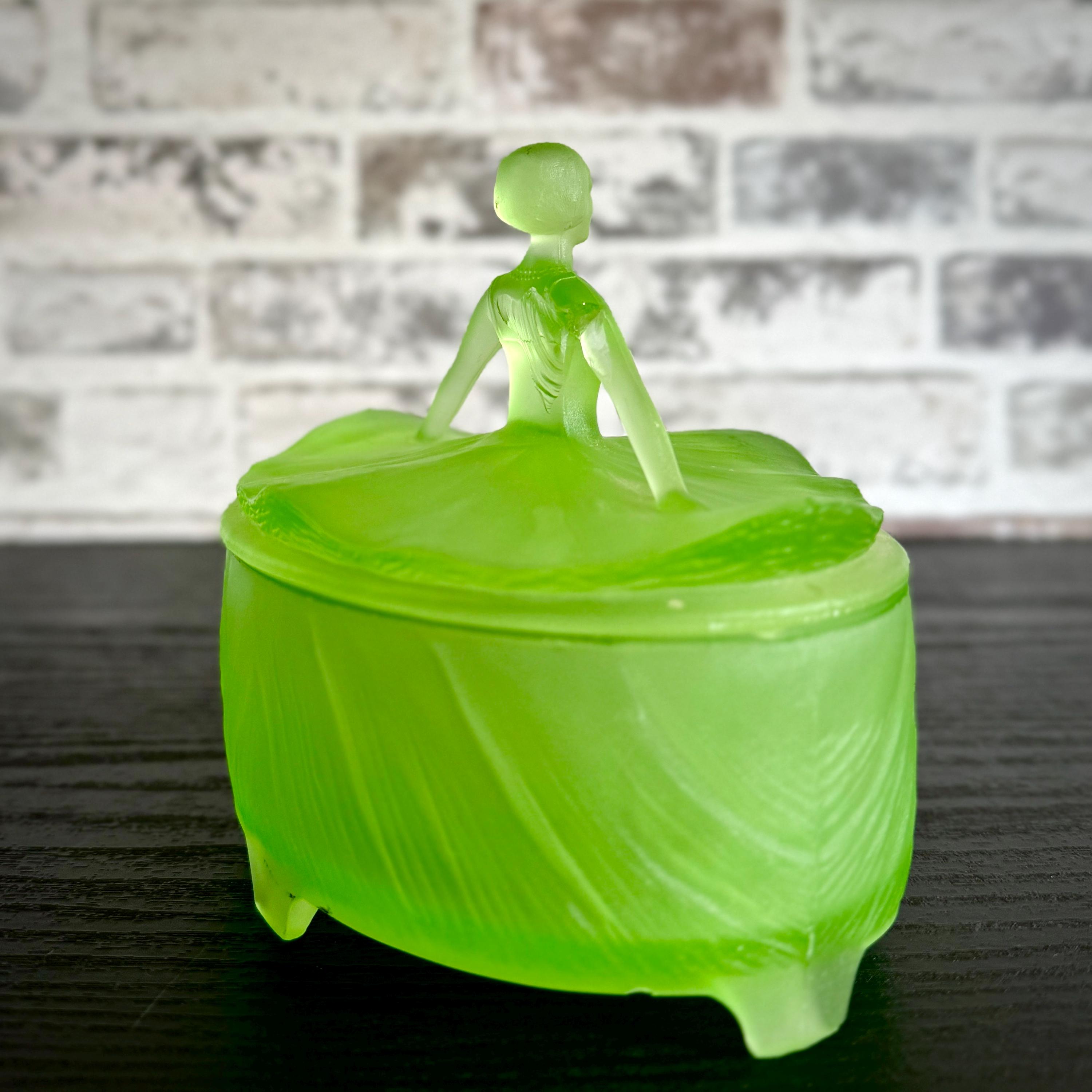 Art Deco “wendy” 1920s Uranium Glass Trinket Box by LE Smith - Woman ...