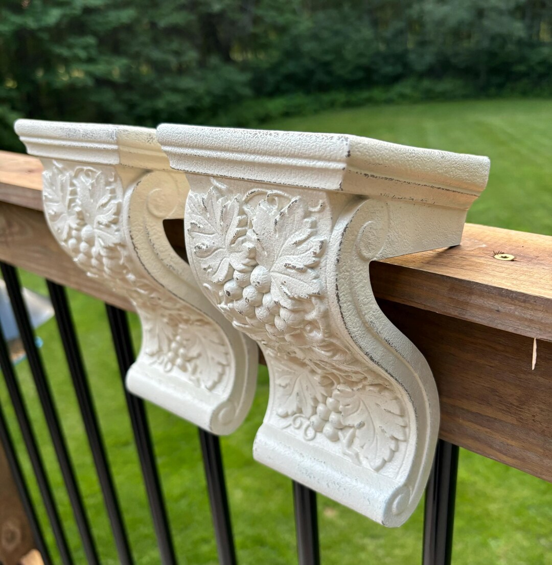 Vintage Set of 2 Home Interiors Satin Heirloom White Distressed Corbel ...