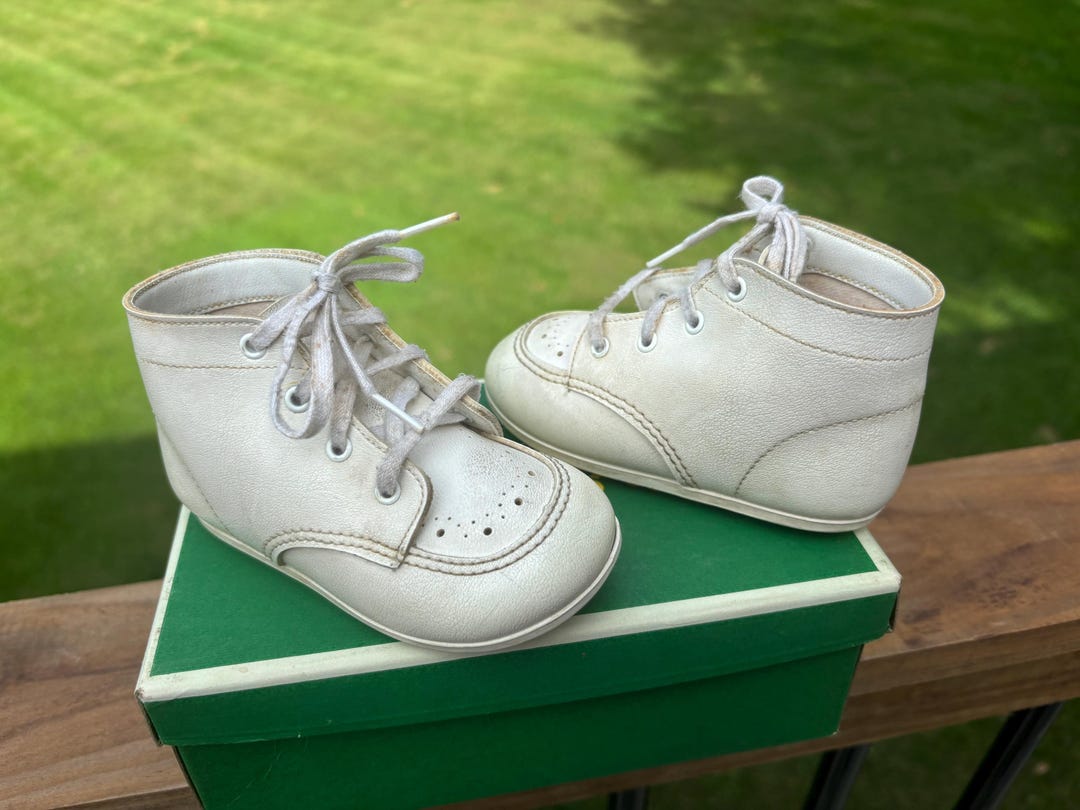 Vintage Stride Rite Child Baby Walking Shoes Laces With Box - Etsy
