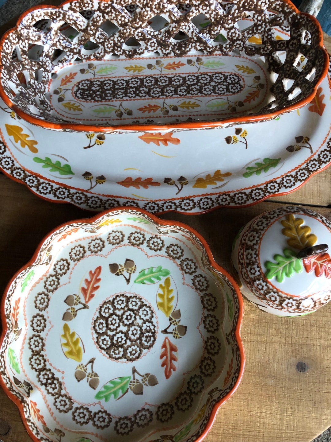 Temptations by Tara Old World Harvest Pie Bread Canister Serving Tray ...