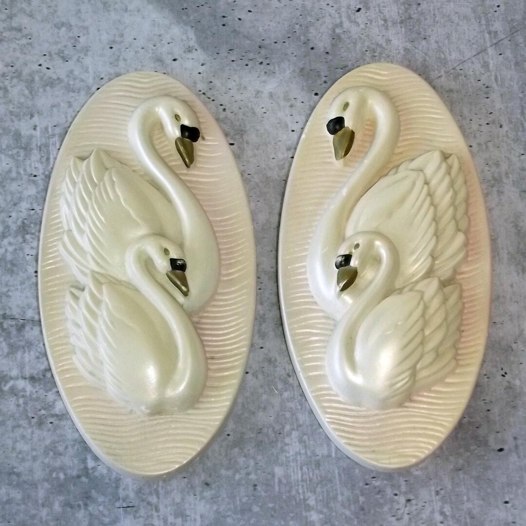 Vintage Pair Miller Studio 1965 Chalkware Chalk Swan Wall Plaques Decor ...