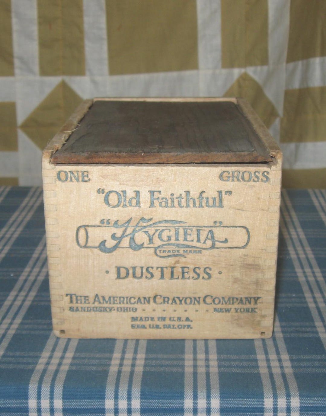 Antique Wood Crate Crayon Chalk American Old Faithful Display Storage ...