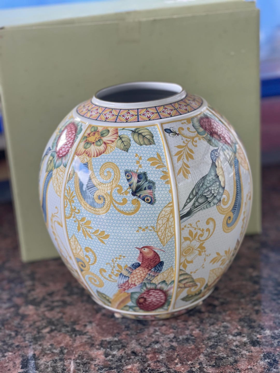 Sumatra Jakarta Globe Vase New in the Box - Etsy