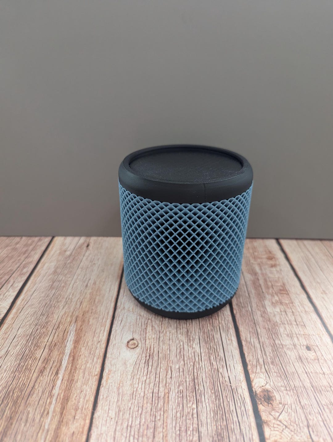 Mini Desktop Trash Can With Flip Lid – 3D Printed Tabletop Garbage Bin ...
