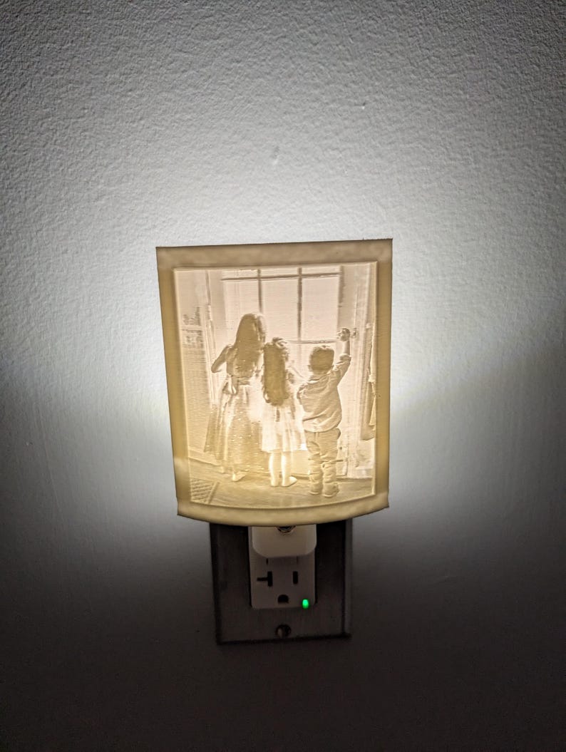 Custom 3D Printed Lithophane Night Light – Personalized Photo Lamp, LED ...