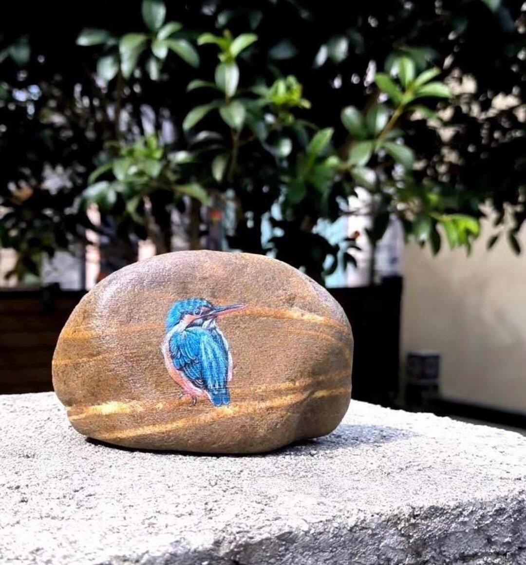 Common Kingfisher Hand Painted on Stone, Original Animal Portrait ...