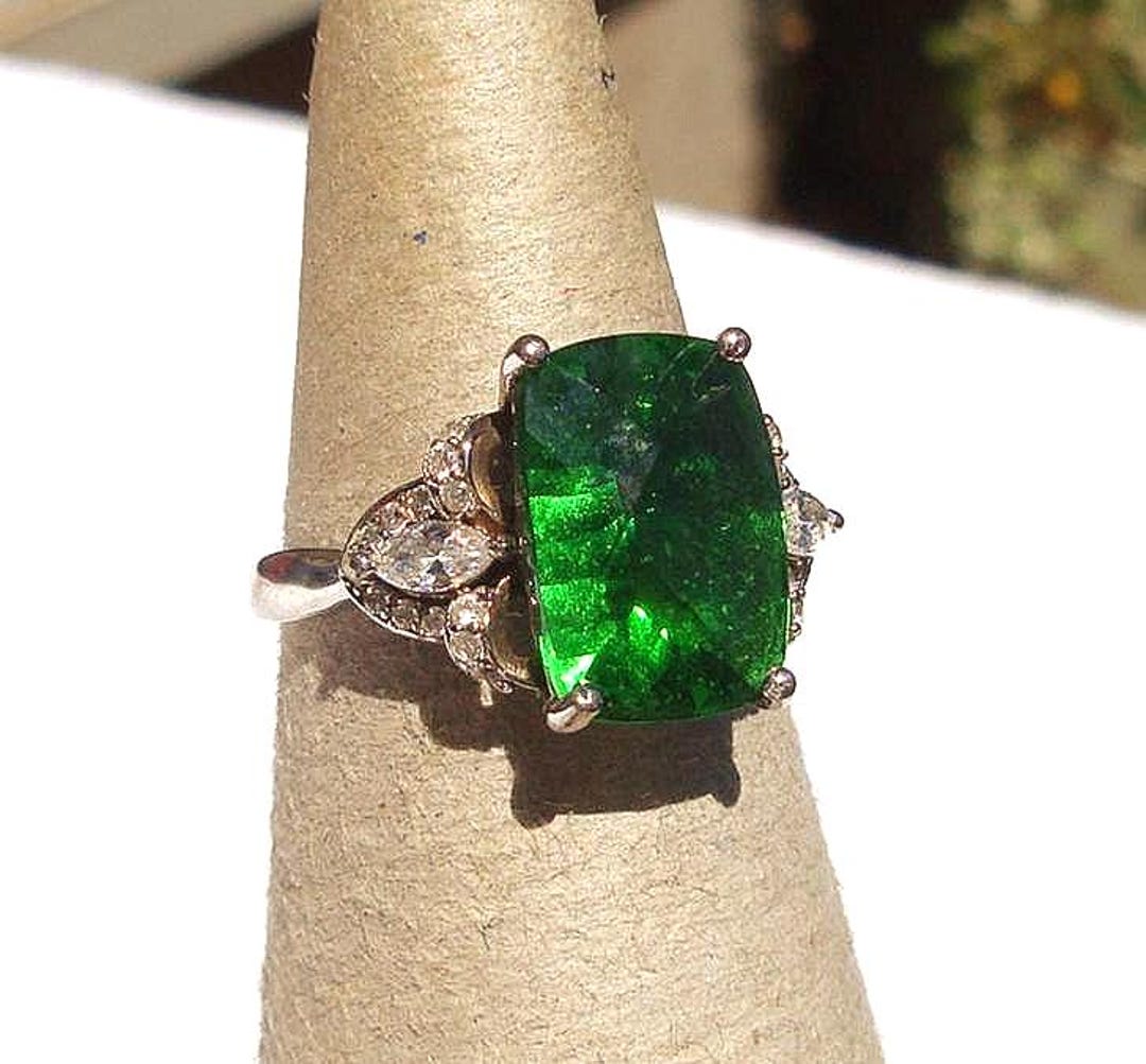 Stauer Green Emerald Glass Stone Ring: Sterling Silver CZ Womens Size 9 ...