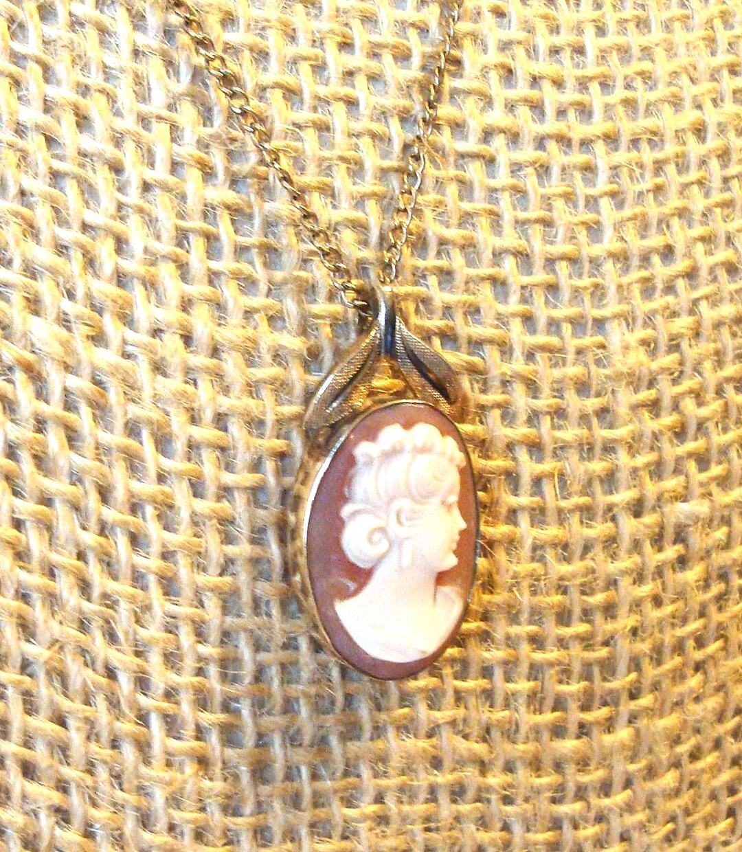 Vintage Van Dell Cameo Pendant : Carved Shell 12k Gold Filled Necklace ...