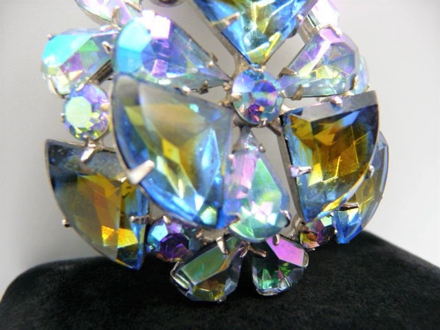 Specialty Stones Brooch Pin, Blue Flash Trapezoid Rhinestones, Aurora ...