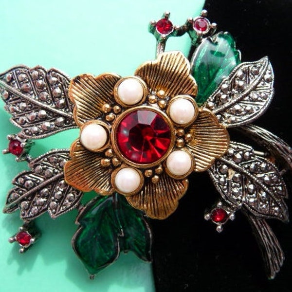 Avon Brooch - Etsy