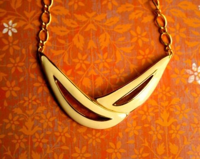 Vintage MONET Enamel Necklace - Etsy