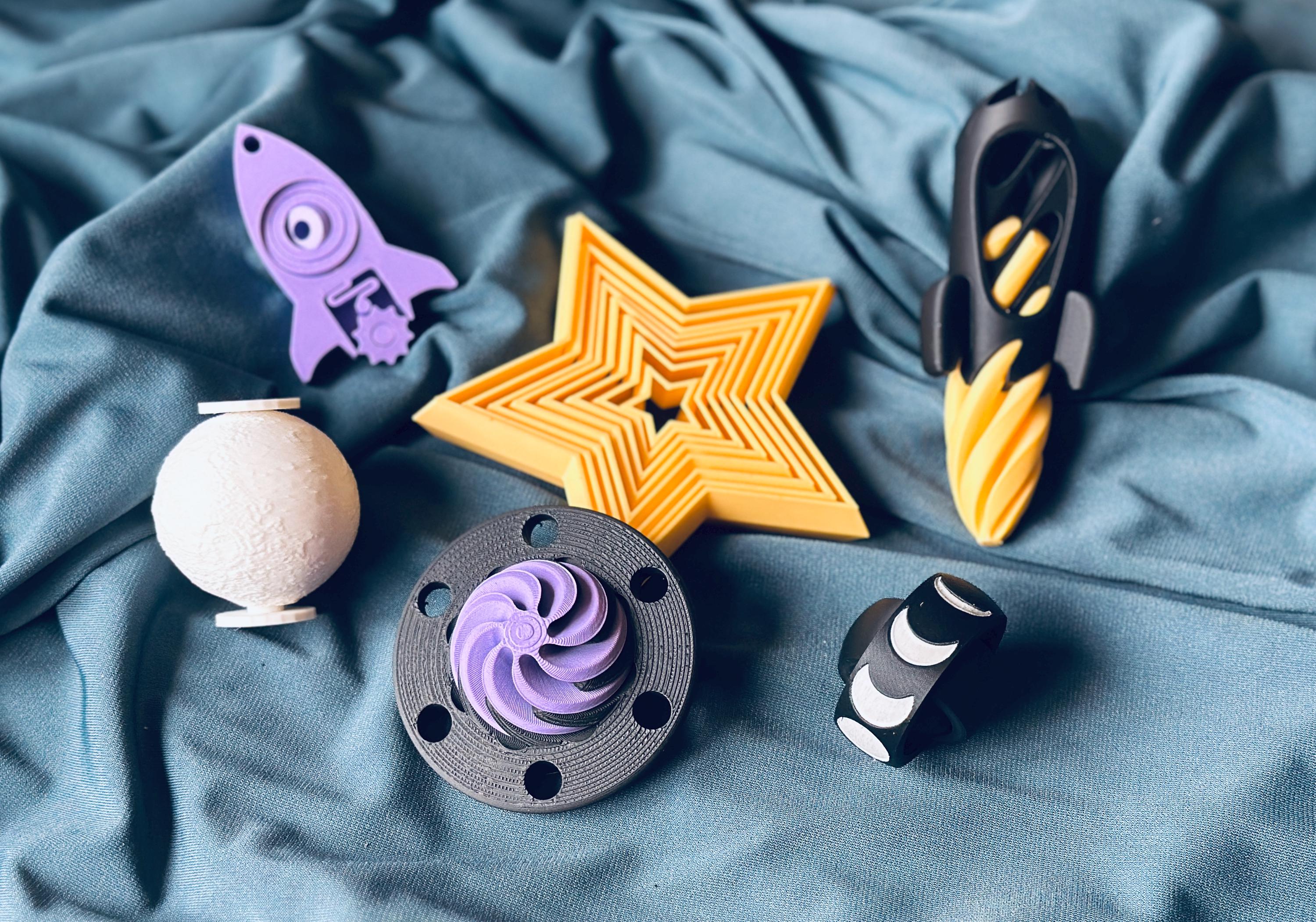 Space Fidget Toy Box: Rocket, Star, UFO - Sensory Toys (set of 6) - Etsy