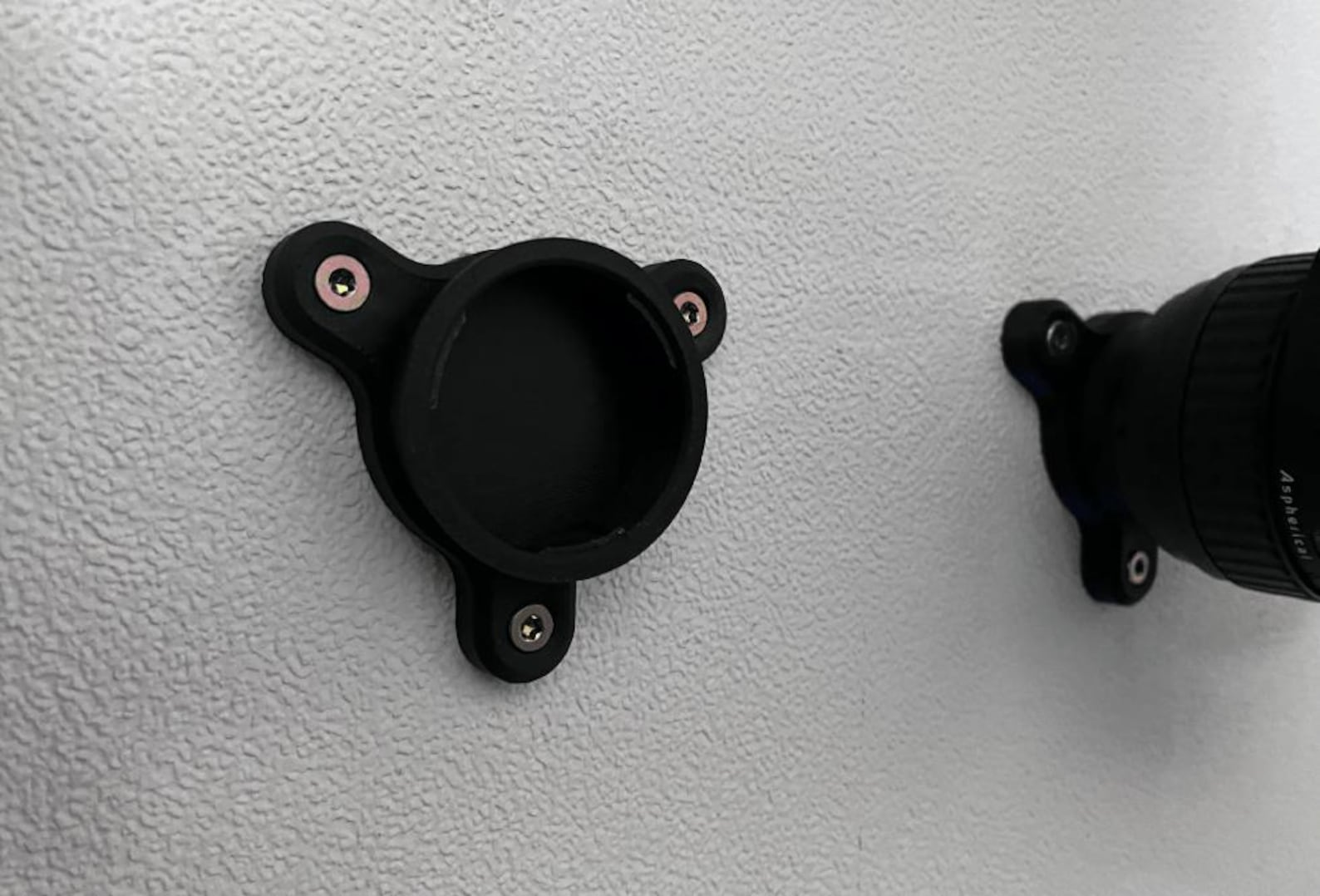 Nikon F Wall Mount Pack of 2, Underdesk Mount for Nikon F-mount Lens or ...
