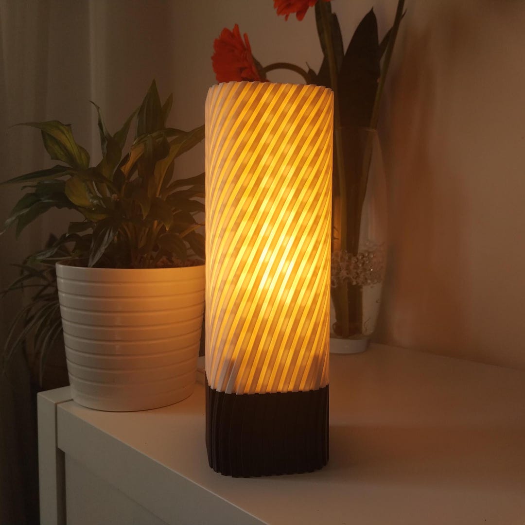 Modern LED Desk Lamp, Minimalist Decor, Home Decor, Ambient Light ...