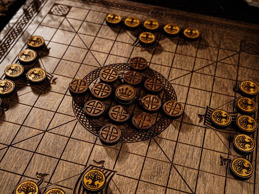 Wooden Viking Chess, Hnefatafl Board Game, Engraved Hnefatafl, Tafl ...