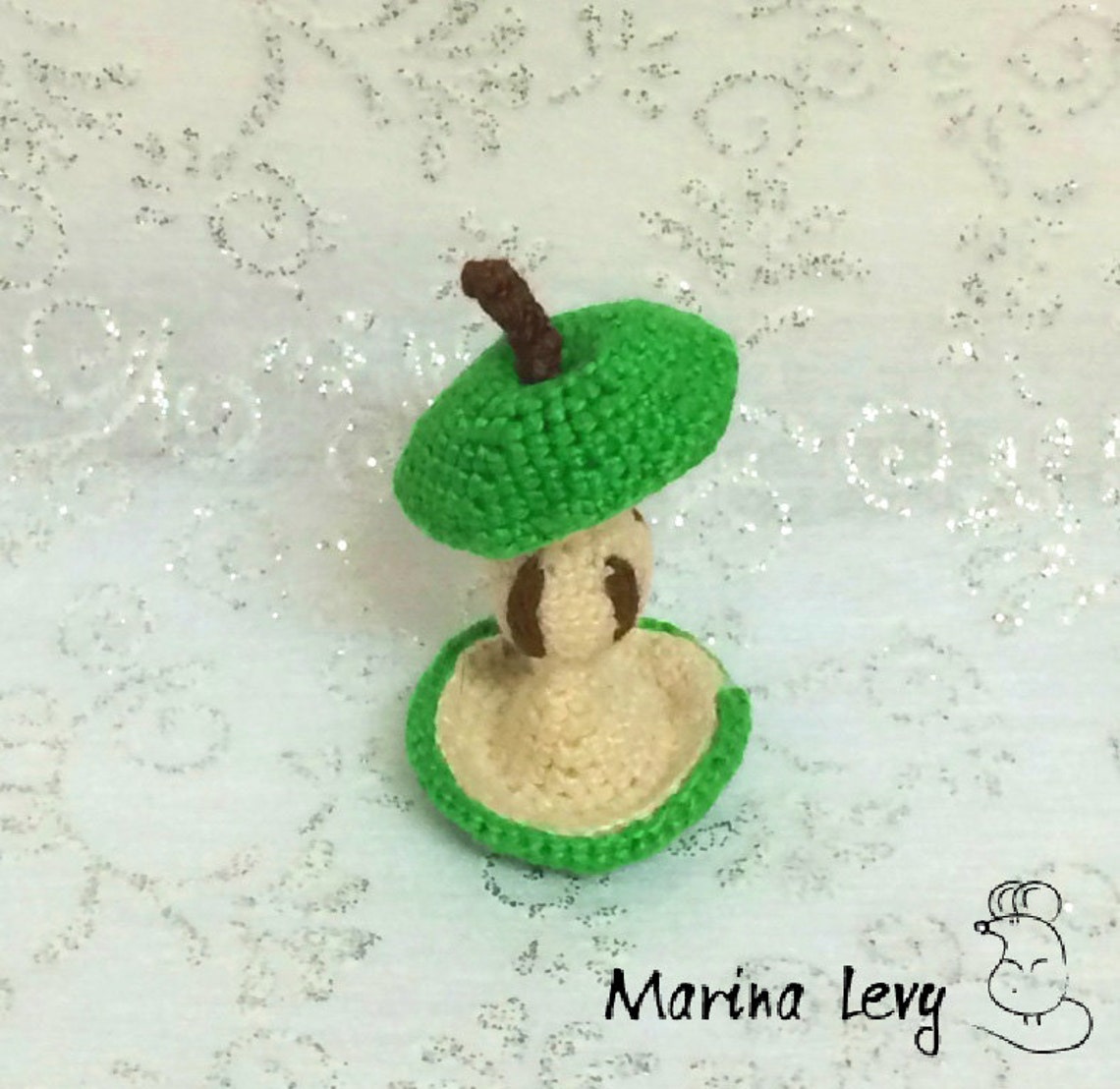 Crocheted Apple Core – Pattern/tutorial for Crocheted Amigurumi - Etsy