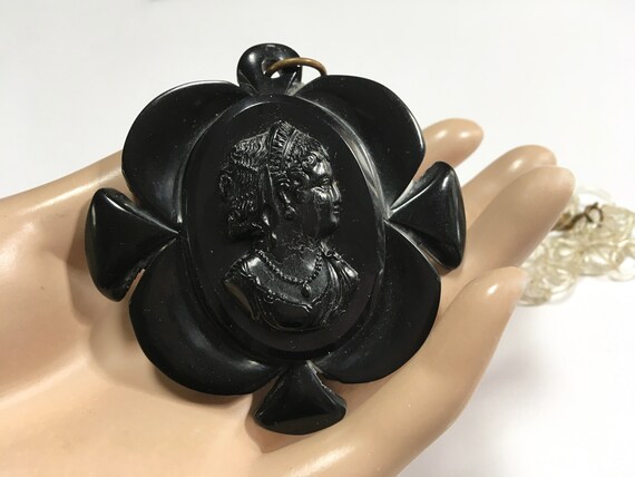 Antique Black Bakelite Cameo Pendant Necklace – Big E… - Gem