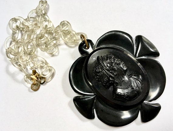 Antique Black Bakelite Cameo Pendant Necklace – Big E… - Gem