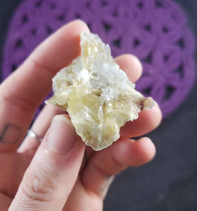 Golden Mica Muscovite Crystal Shimmer Stones Crystals Rough - Etsy