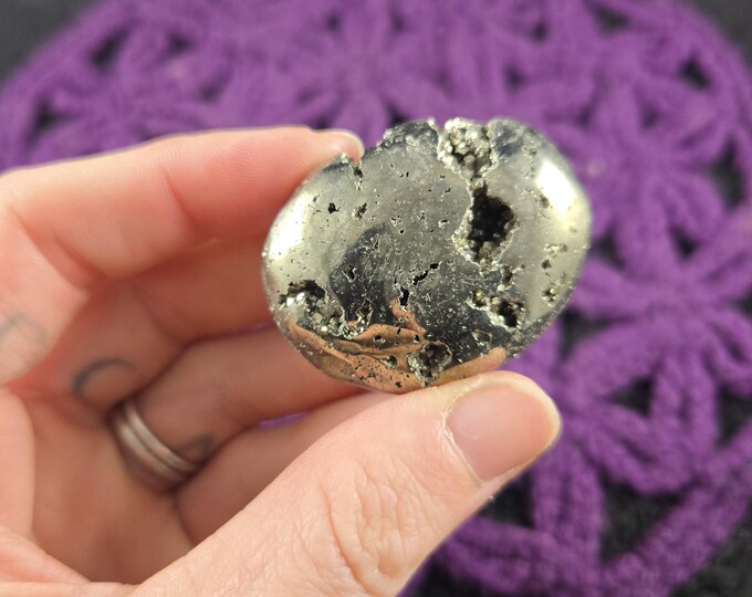 Pyrite Palmstone Crystal Palm Stones Gallet Crystals Polished Peruvian ...