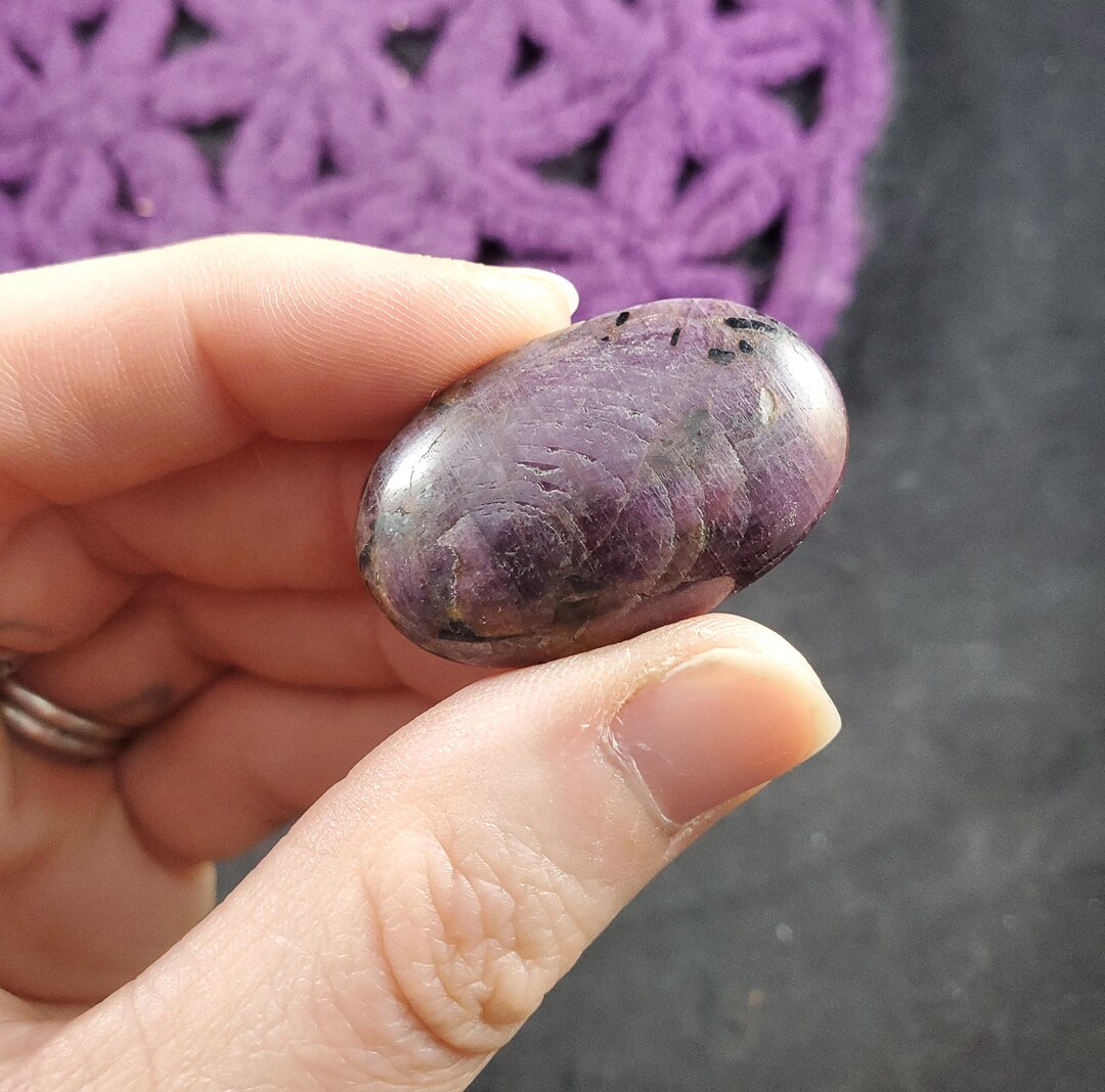 Ruby Pocket Stone Polished Crystals Palm Stones Gallet Crystal Natural ...