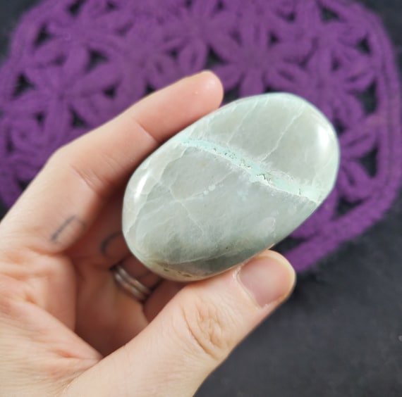 Home Décor Garnierite Green Moonstone Palmstone Gallet Mint Green ...