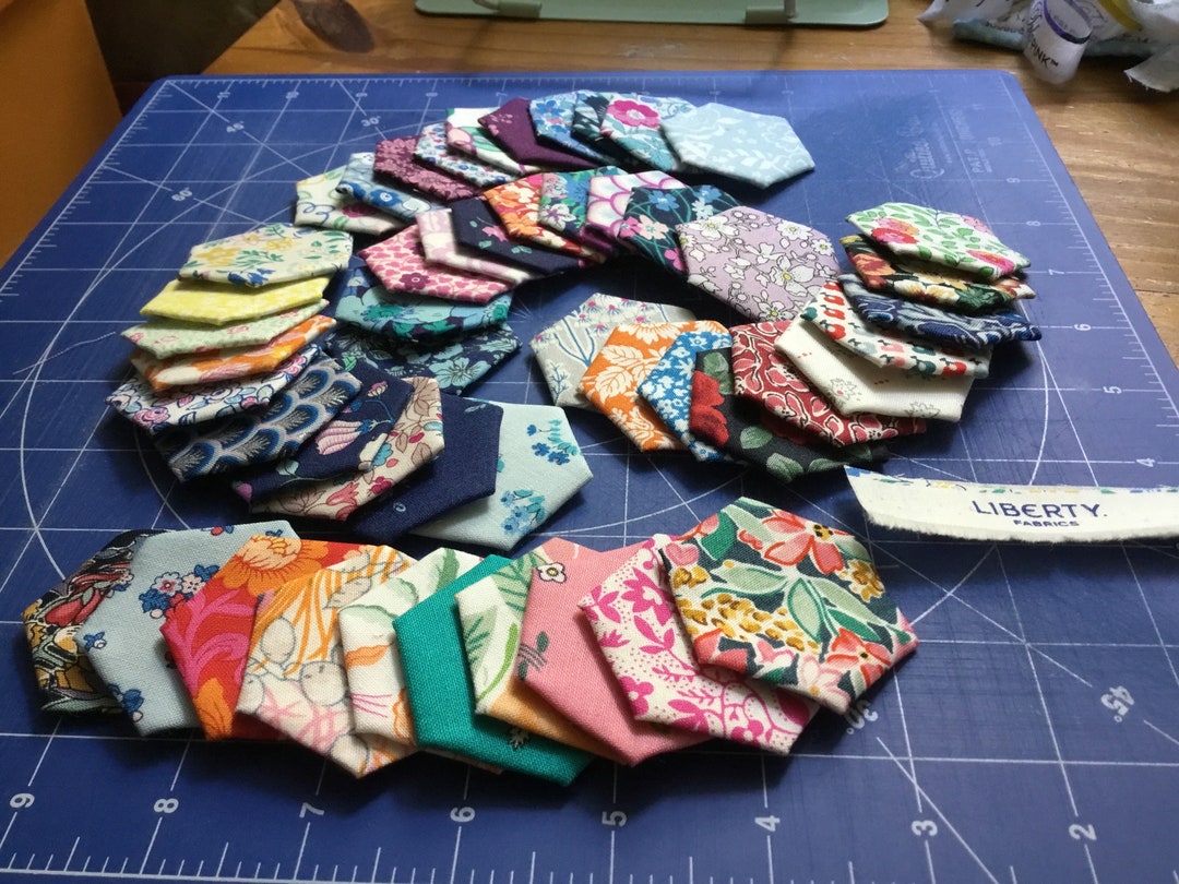 50 Ready Tacked Patchwork Hexagons Liberty Quilting Fabrics - Etsy UK