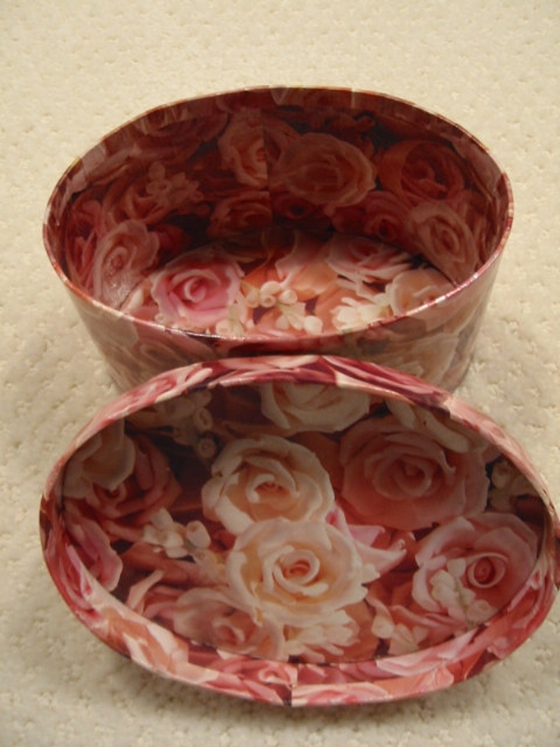 Vintage Floral Print Oval Shaped Cardboard Box . . . Gift Box ...