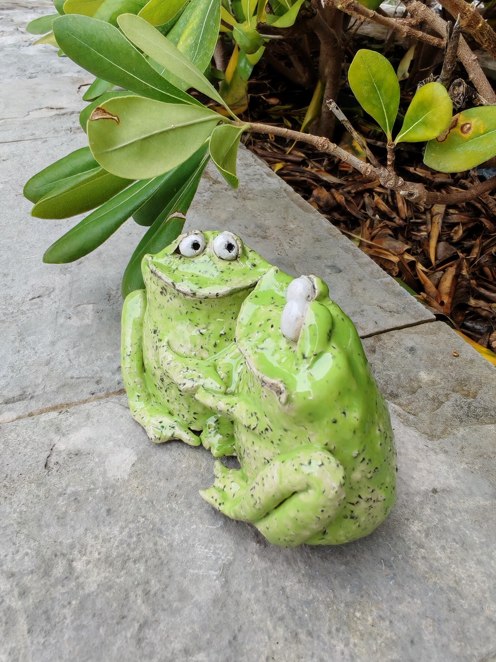 Ceramic Frogs - Ceramic Frog - Ceramic Frog Figurines - Funny Ceramic ...