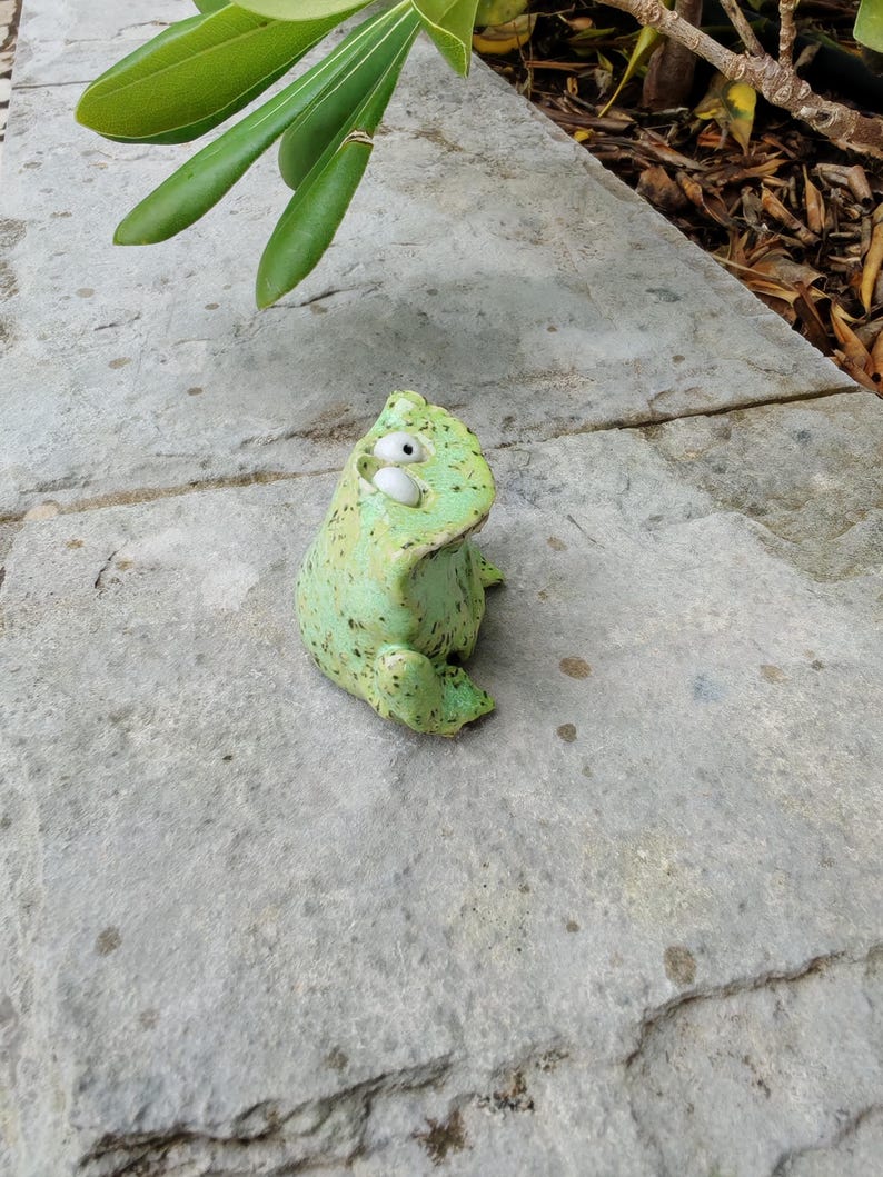 Ceramic Frogs - Ceramic Frog - Ceramic Frog Figurines - Funny Ceramic ...