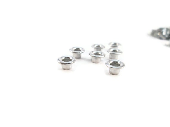 Silver Eyelets 1/8 Inch 200 Eyelets Silver Scrapbooking - Etsy