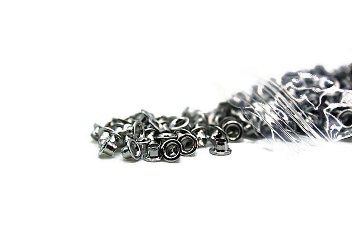 Silver Eyelets, 1/8 Inch, 200 Eyelets, Silver, Scrapbooking, Round ...